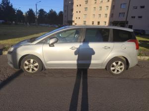 Peugeot 5008 2010 in Narva, with an engine capacity of 0.00 L and mileage of 397 thousand km for 1950 €, photo 25 on AUTOMOTO.COM.LV