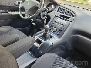 Peugeot 5008 2009 Jēkabpils, ar dzinēja tilpumu 2.00 L un nobraukumu 191 tūkst. km par 4890 €, foto 20 vietnē AUTOMOTO.COM.LV