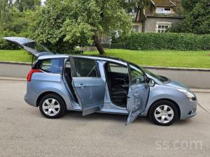 Peugeot 5008 2009 Jēkabpils, ar dzinēja tilpumu 2.00 L un nobraukumu 191 tūkst. km par 4890 €, foto 23 vietnē AUTOMOTO.COM.LV