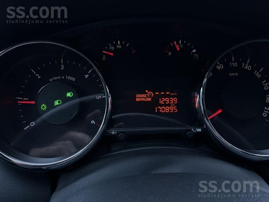 Peugeot 5008 2010 in Riga, with an engine capacity of 1.60 L and mileage of 171 thousand km for 2950 €, photo 15 on AUTOMOTO.COM.LV