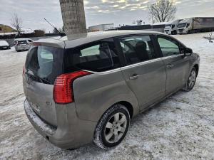 Peugeot 5008 2010 in Taurage, with an engine capacity of 1.56 L and mileage of 300 thousand km for 2800 €, photo 6 on AUTOMOTO.COM.LV
