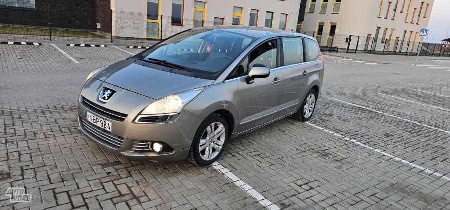 Peugeot 5008 2010 in Kaunas, with an engine capacity of 1.60 L and mileage of 323 thousand km for 2800 €, photo 9 on AUTOMOTO.COM.LV