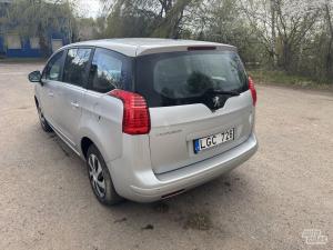 Peugeot 5008 2010 Viļņa, ar dzinēja tilpumu 1.60 L un nobraukumu 247 tūkst. km par 2500 €, foto 10 vietnē AUTOMOTO.COM.LV