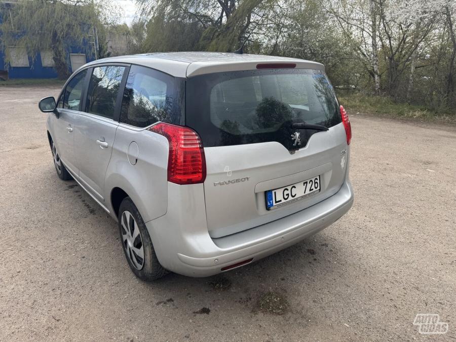 Peugeot 5008 2010 Viļņa, ar dzinēja tilpumu 1.60 L un nobraukumu 247 tūkst. km par 2500 €, foto 10 vietnē AUTOMOTO.COM.LV