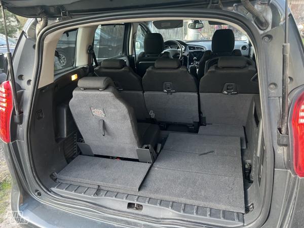 Peugeot 5008 2010 in Kaunas, with an engine capacity of 1.60 L and mileage of 381 thousand km for 2200 €, photo 1 on AUTOMOTO.COM.LV