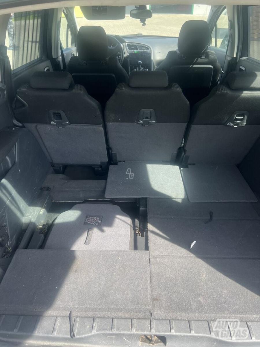 Peugeot 5008 2010 in Kaunas, with an engine capacity of 1.60 L and mileage of 381 thousand km for 2200 €, photo 8 on AUTOMOTO.COM.LV