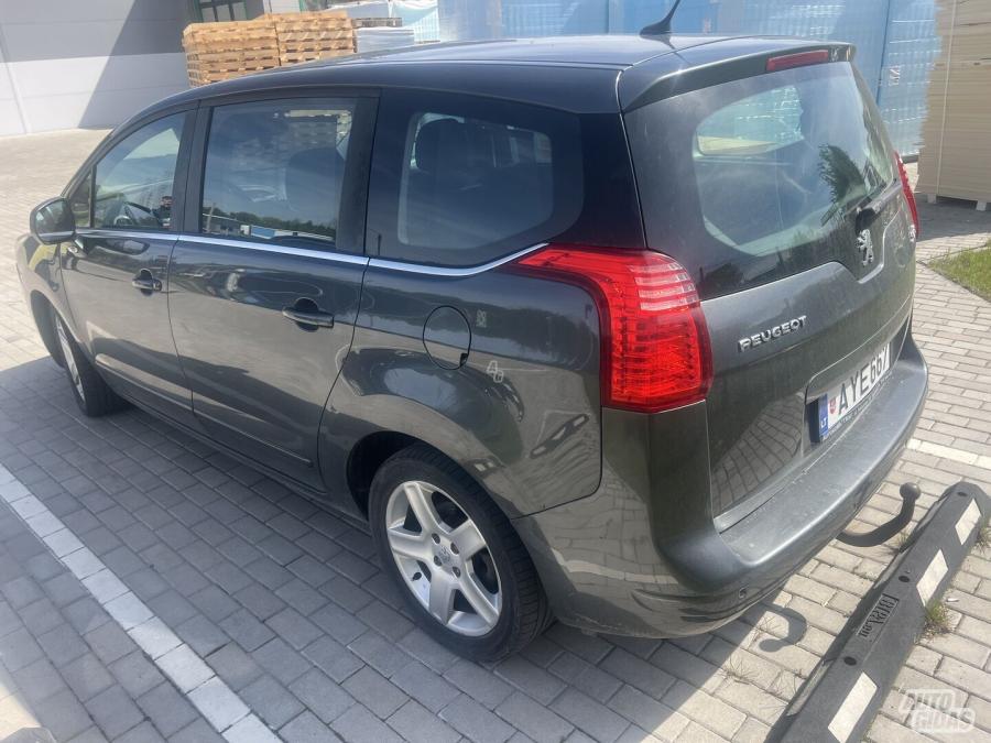 Peugeot 5008 2010 in Kaunas, with an engine capacity of 1.60 L and mileage of 381 thousand km for 2200 €, photo 9 on AUTOMOTO.COM.LV