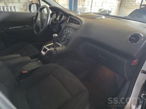 Пежо 5008 2010 в Лудза, объемом двигателя 1.60 л и пробегом 262 тыс. км за 3700 €, фото 10 на AUTOMOTO.COM.LV