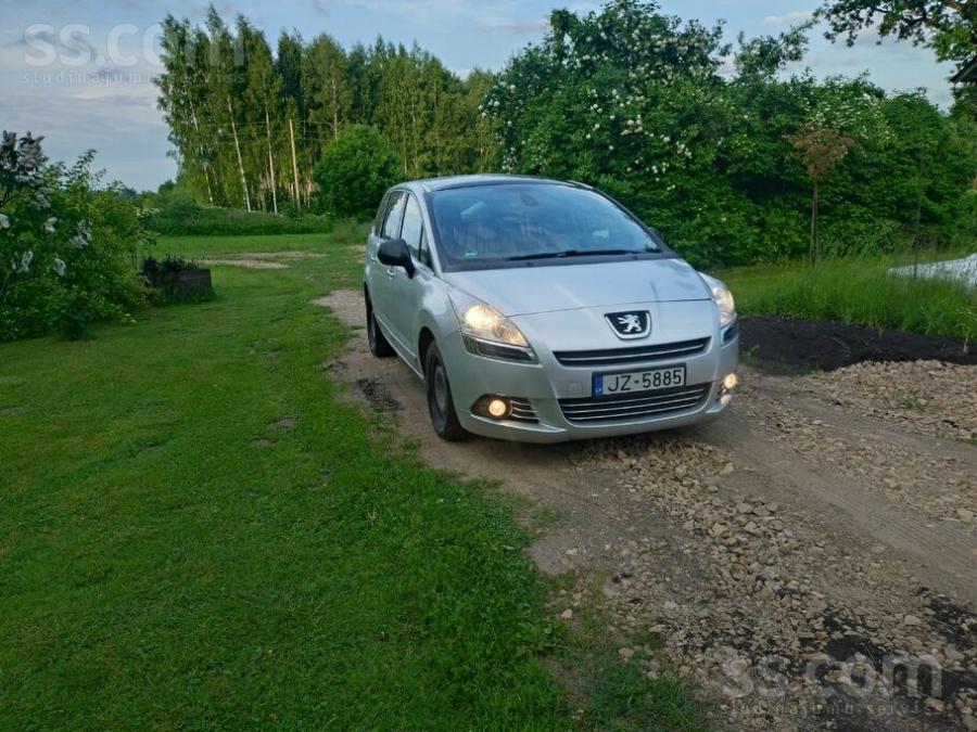 Пежо 5008 2010 в Лимбажи, объемом двигателя 2.00 л и пробегом 530 тыс. км за 1500 €, фото 1 на AUTOMOTO.COM.LV