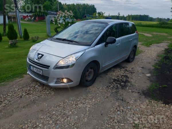Пежо 5008 2010 в Лимбажи, объемом двигателя 2.00 л и пробегом 530 тыс. км за 1500 €, фото 2 на AUTOMOTO.COM.LV