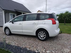Peugeot 5008 2010 in Alytus, with an engine capacity of 1.60 L and mileage of 212 thousand km for 3050 €, photo 8 on AUTOMOTO.COM.LV