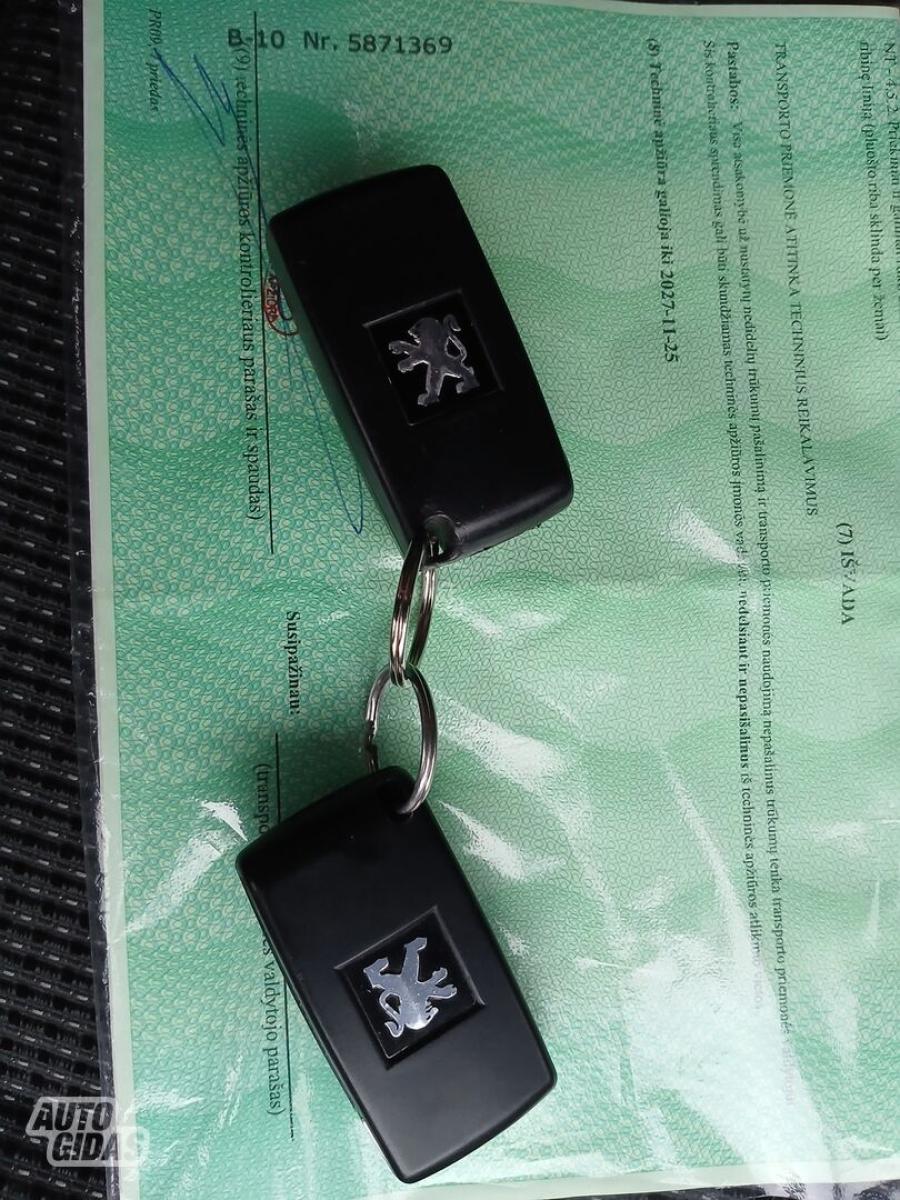 Peugeot 5008 2010 in Alytus, with an engine capacity of 1.60 L and mileage of 212 thousand km for 3050 €, photo 17 on AUTOMOTO.COM.LV