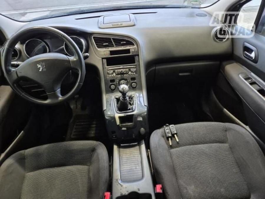 Peugeot 5008 2011 in Kaunas, with an engine capacity of 1.60 L and mileage of 279 thousand km for 1750 €, photo 9 on AUTOMOTO.COM.LV