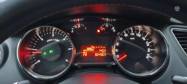 Peugeot 5008 2011 Viļņa, ar dzinēja tilpumu 1.60 L un nobraukumu 304 tūkst. km par 2400 €, foto 3 vietnē AUTOMOTO.COM.LV