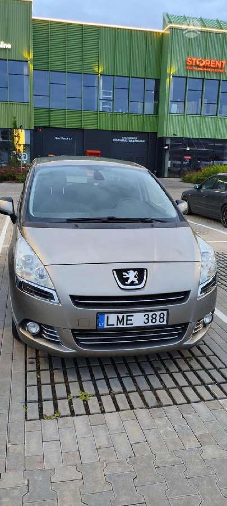 Peugeot 5008 2011 Viļņa, ar dzinēja tilpumu 1.60 L un nobraukumu 304 tūkst. km par 2400 €, foto 5 vietnē AUTOMOTO.COM.LV