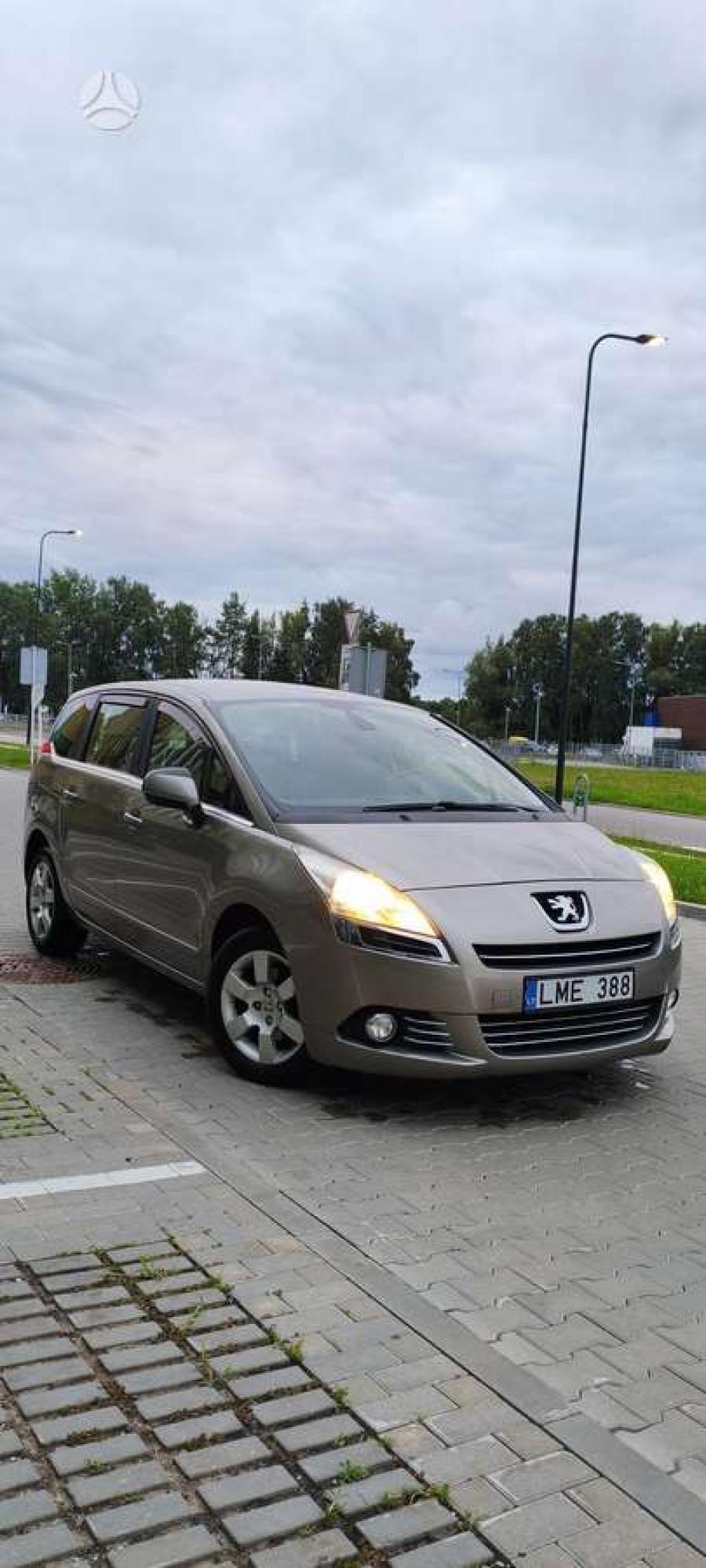 Peugeot 5008 2011 Viļņa, ar dzinēja tilpumu 1.60 L un nobraukumu 304 tūkst. km par 2400 €, foto 14 vietnē AUTOMOTO.COM.LV