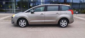 Peugeot 5008 2011 Viļņa, ar dzinēja tilpumu 1.60 L un nobraukumu 304 tūkst. km par 2400 €, foto 16 vietnē AUTOMOTO.COM.LV