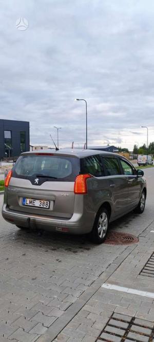 Peugeot 5008 2011 Viļņa, ar dzinēja tilpumu 1.60 L un nobraukumu 304 tūkst. km par 2400 €, foto 20 vietnē AUTOMOTO.COM.LV