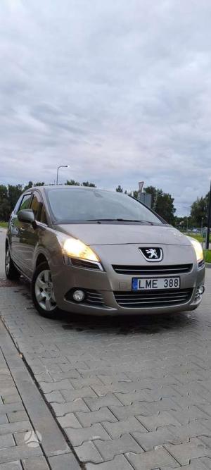 Peugeot 5008 2011 Viļņa, ar dzinēja tilpumu 1.60 L un nobraukumu 304 tūkst. km par 2400 €, foto 24 vietnē AUTOMOTO.COM.LV