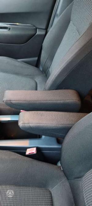 Peugeot 5008 2011 Viļņa, ar dzinēja tilpumu 1.60 L un nobraukumu 304 tūkst. km par 2400 €, foto 26 vietnē AUTOMOTO.COM.LV