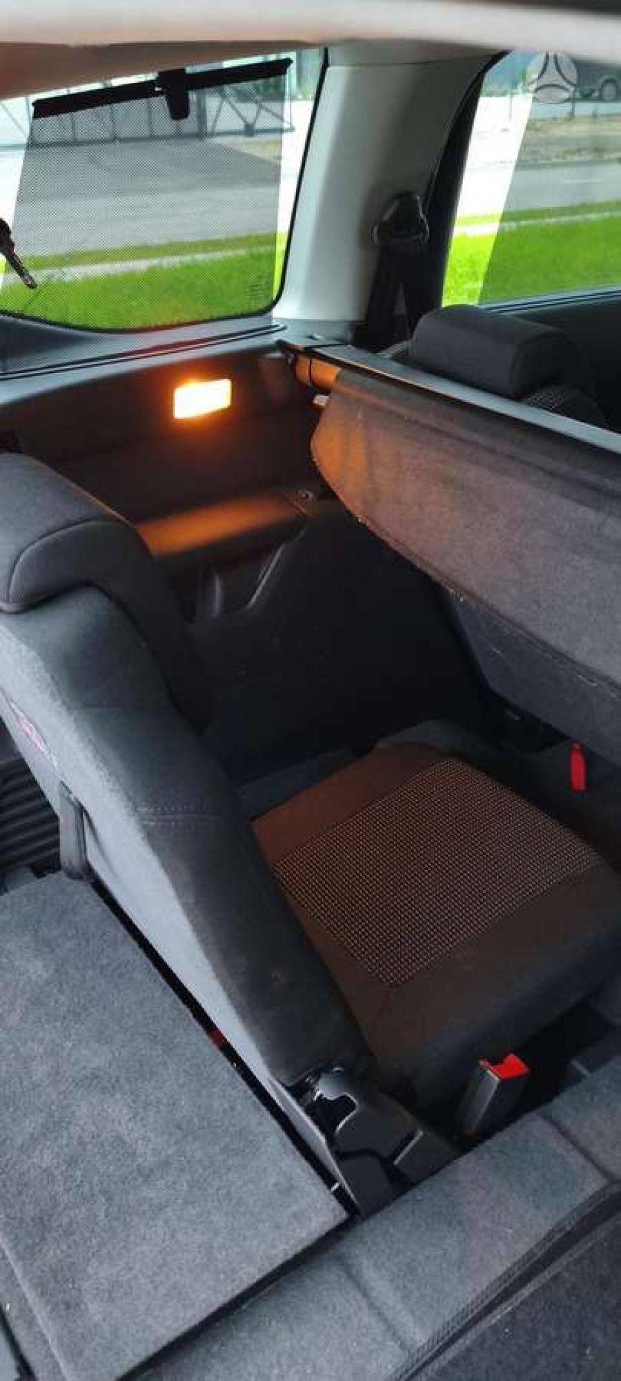 Peugeot 5008 2011 Viļņa, ar dzinēja tilpumu 1.60 L un nobraukumu 304 tūkst. km par 2400 €, foto 35 vietnē AUTOMOTO.COM.LV