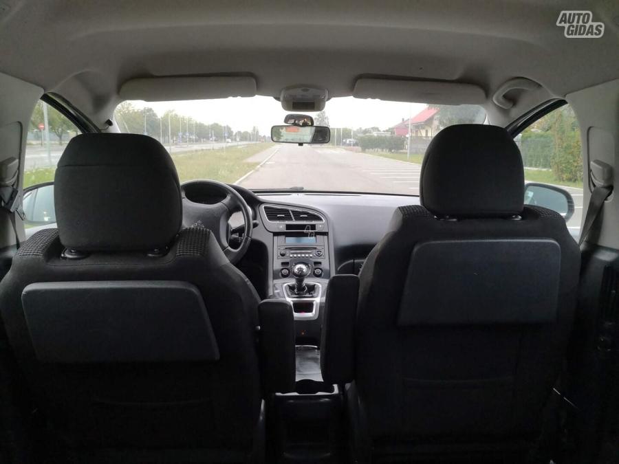 Peugeot 5008 2011 Šauļi, ar dzinēja tilpumu 2.00 L un nobraukumu 367 tūkst. km par 3950 €, foto 14 vietnē AUTOMOTO.COM.LV