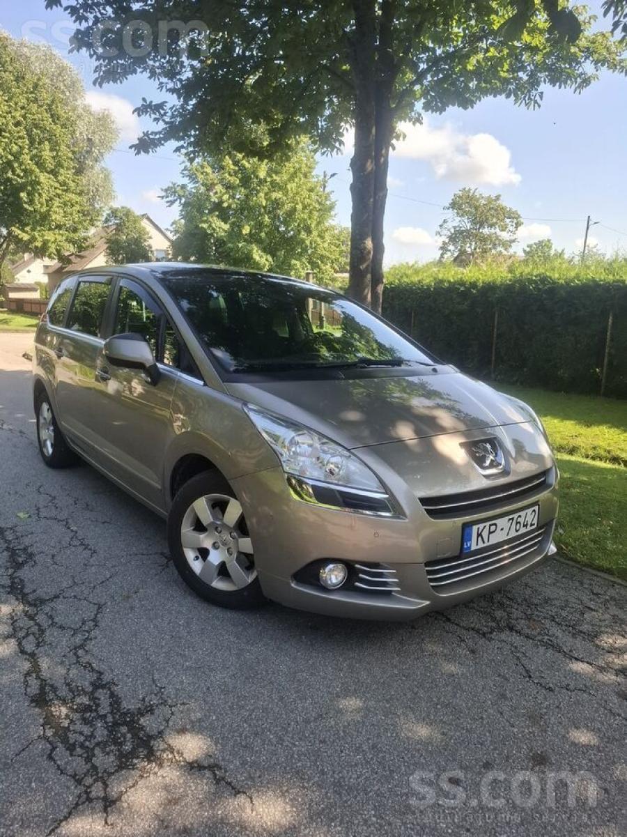 Peugeot 5008 2012 in Ventspils, with an engine capacity of 2.00 L and mileage of 274 thousand km for 4600 €, photo 3 on AUTOMOTO.COM.LV