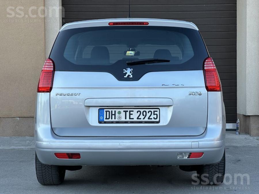 Peugeot 5008 2012 in Ogre, with an engine capacity of 1.60 L and mileage of 182 thousand km for 4599 €, photo 4 on AUTOMOTO.COM.LV