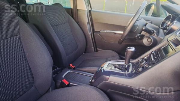 Peugeot 5008 2012 in Riga, with an engine capacity of 1.60 L and mileage of 153 thousand km for 5600 €, photo 8 on AUTOMOTO.COM.LV