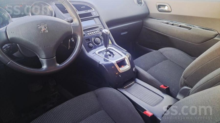 Peugeot 5008 2012 in Riga, with an engine capacity of 1.60 L and mileage of 153 thousand km for 5600 €, photo 15 on AUTOMOTO.COM.LV