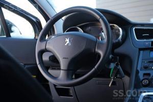 Peugeot 5008 2012 in Riga, with an engine capacity of 1.60 L and mileage of 298 thousand km for 5390 €, photo 7 on AUTOMOTO.COM.LV