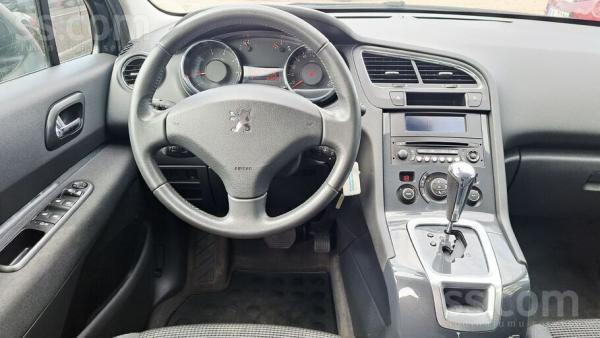 Peugeot 5008 2012 in Riga, with an engine capacity of 1.60 L and mileage of 153 thousand km for 5600 €, photo 8 on AUTOMOTO.COM.LV