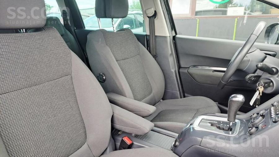 Peugeot 5008 2012 Rīga, ar dzinēja tilpumu 1.60 L un nobraukumu 153 tūkst. km par 5600 €, foto 17 vietnē AUTOMOTO.COM.LV