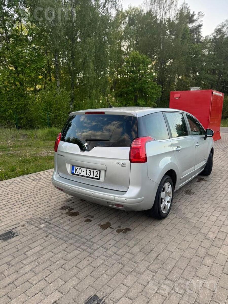 Peugeot 5008 2013 Rīga, ar dzinēja tilpumu 1.60 L un nobraukumu 320 tūkst. km par 4900 €, foto 3 vietnē AUTOMOTO.COM.LV