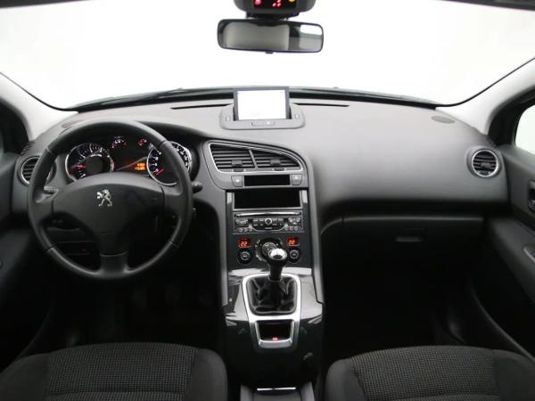 Peugeot 5008 2014 Viļņa, ar dzinēja tilpumu 1.60 L un nobraukumu 173 tūkst. km par 5799 €, foto 2 vietnē AUTOMOTO.COM.LV
