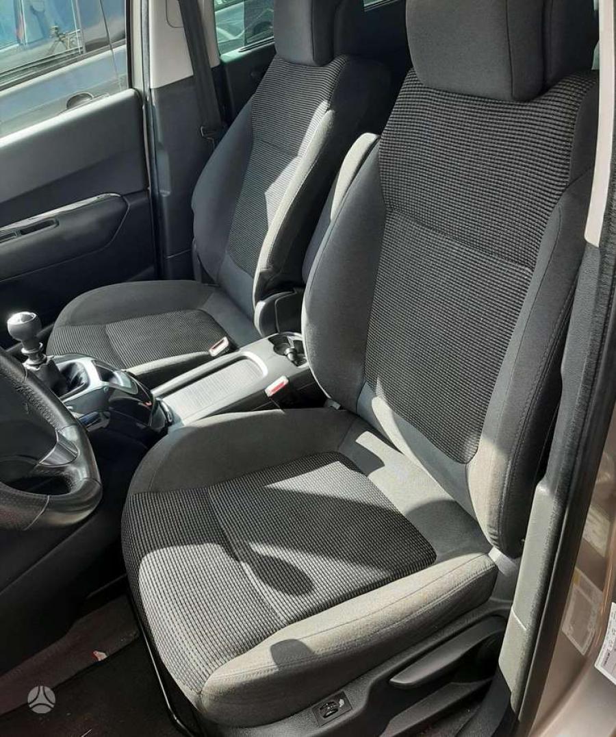 Peugeot 5008 2014 in Marijampole, with an engine capacity of 1.60 L and mileage of 154 thousand km for 4750 €, photo 13 on AUTOMOTO.COM.LV