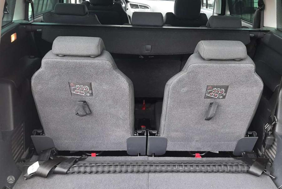 Peugeot 5008 2014 in Marijampole, with an engine capacity of 1.60 L and mileage of 154 thousand km for 4750 €, photo 16 on AUTOMOTO.COM.LV