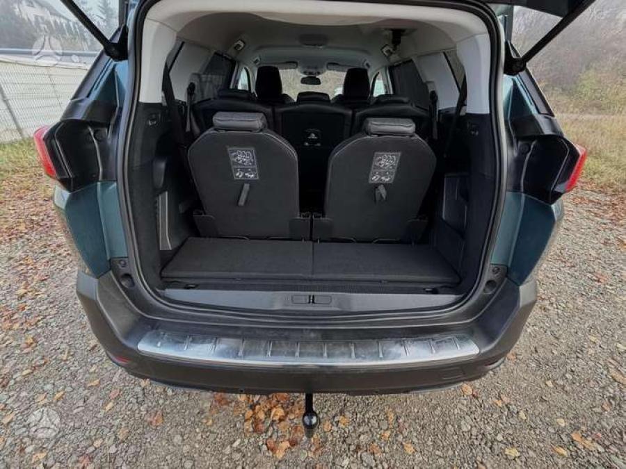 Peugeot 5008 2017 in Siauliai, with an engine capacity of 1.20 L and mileage of 127 thousand km for 12750 €, photo 37 on AUTOMOTO.COM.LV