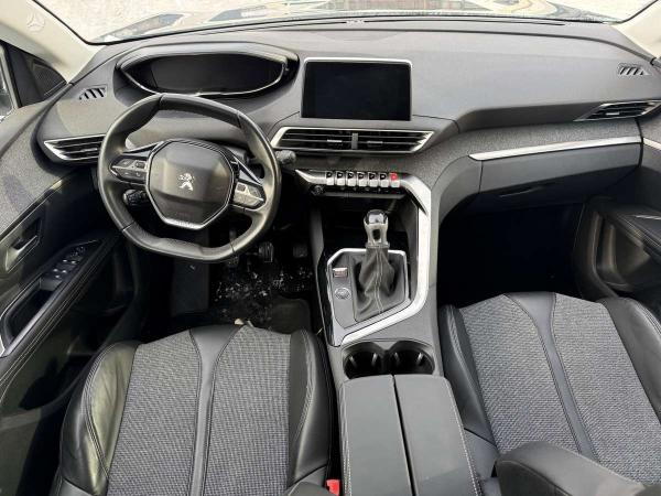 Peugeot 5008 2018 in Kaunas, with an engine capacity of 1.20 L and mileage of 174 thousand km for 9666 €, photo 10 on AUTOMOTO.COM.LV