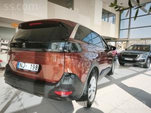Oranžs Peugeot 5008 2022 Rīga, ar dzinēja tilpumu 1.50 L un nobraukumu 100 tūkst. km par 18100 €, foto 4 vietnē AUTOMOTO.COM.LV