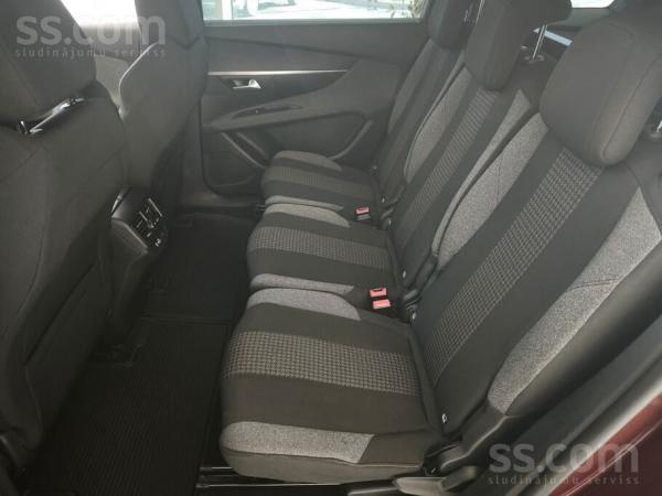 Orange Peugeot 5008 2022 in Riga, with an engine capacity of 1.50 L and mileage of 100 thousand km for 18100 €, photo 10 on AUTOMOTO.COM.LV