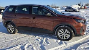 Orange Peugeot 5008 2023 in Taurage, with an engine capacity of 1.50 L and mileage of 163 thousand km for 15730 €, photo 3 on AUTOMOTO.COM.LV