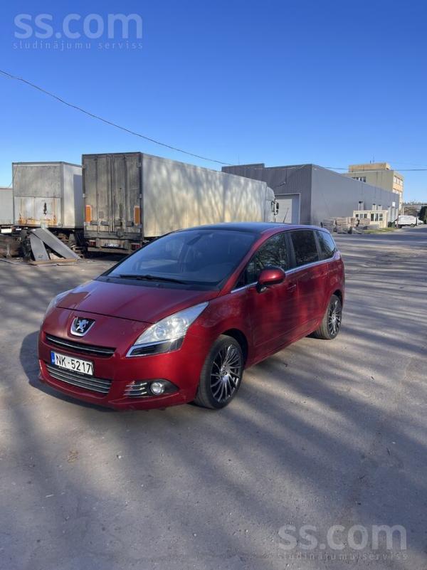 Red Peugeot 5008 2010 in Riga, with an engine capacity of 1.60 L and mileage of 275 thousand km for 3700 €, photo 2 on AUTOMOTO.COM.LV