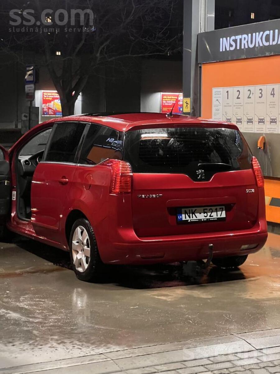 Красный Пежо 5008 2010 в Рига, объемом двигателя 1.60 л и пробегом 275 тыс. км за 3700 €, фото 6 на AUTOMOTO.COM.LV