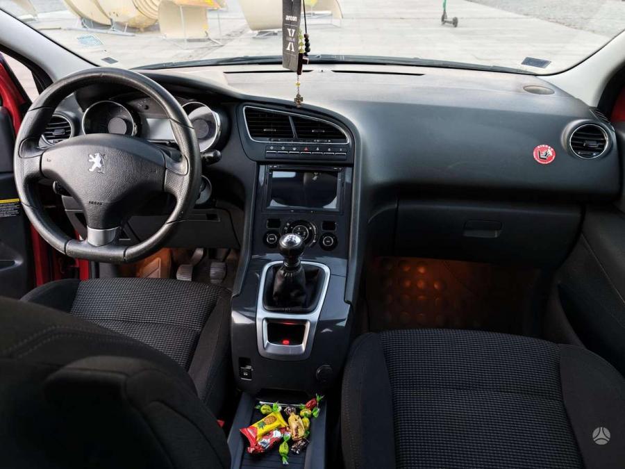 Sarkans Peugeot 5008 2010 Kėdainiai, ar dzinēja tilpumu 1.56 L un nobraukumu 264 tūkst. km par 3500 €, foto 12 vietnē AUTOMOTO.COM.LV