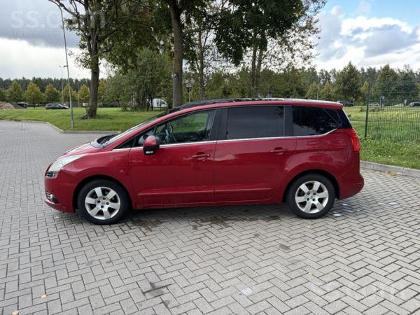 Красный Пежо 5008 2010 в Рига, объемом двигателя 1.60 л и пробегом 280 тыс. км за 2800 €, фото 5 на AUTOMOTO.COM.LV