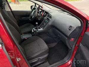 Sarkans Peugeot 5008 2010 Rīga, ar dzinēja tilpumu 1.60 L un nobraukumu 280 tūkst. km par 2800 €, foto 10 vietnē AUTOMOTO.COM.LV