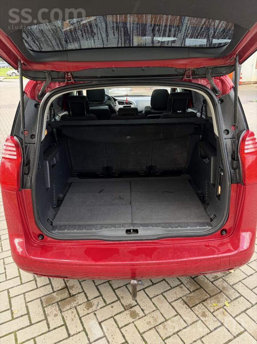 Sarkans Peugeot 5008 2010 Rīga, ar dzinēja tilpumu 1.60 L un nobraukumu 280 tūkst. km par 2800 €, foto 13 vietnē AUTOMOTO.COM.LV