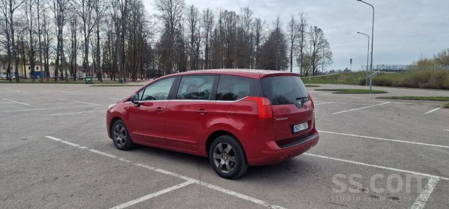 Sarkans Peugeot 5008 2011 Jēkabpils, ar dzinēja tilpumu 1.60 L un nobraukumu 230 tūkst. km par 3400 €, foto 4 vietnē AUTOMOTO.COM.LV