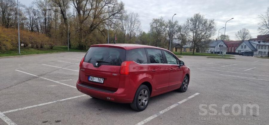 Sarkans Peugeot 5008 2011 Jēkabpils, ar dzinēja tilpumu 1.60 L un nobraukumu 230 tūkst. km par 3400 €, foto 5 vietnē AUTOMOTO.COM.LV